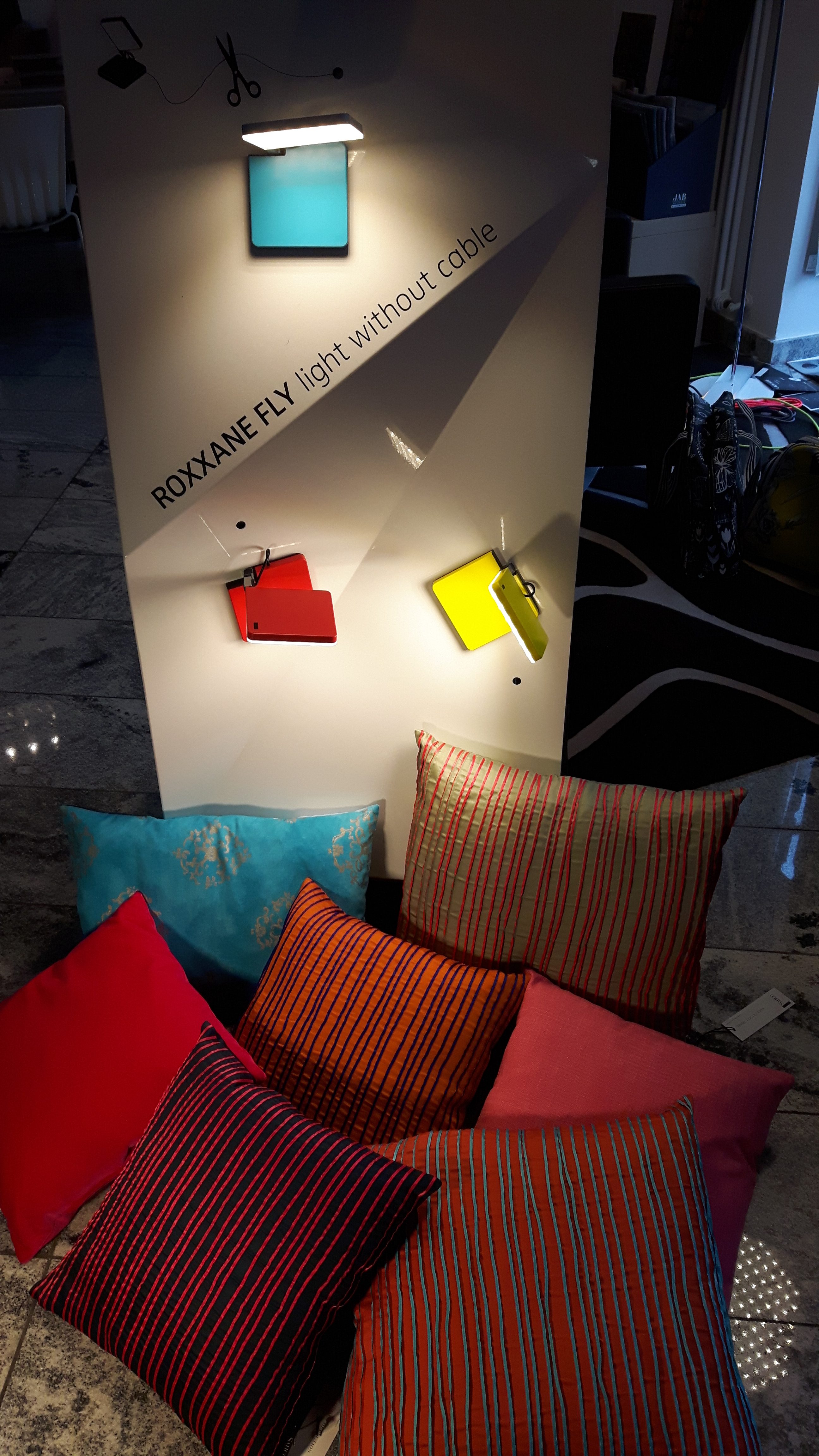 kissen-sahco-roxxane-fly - filigran - DESIGN IM RAUM